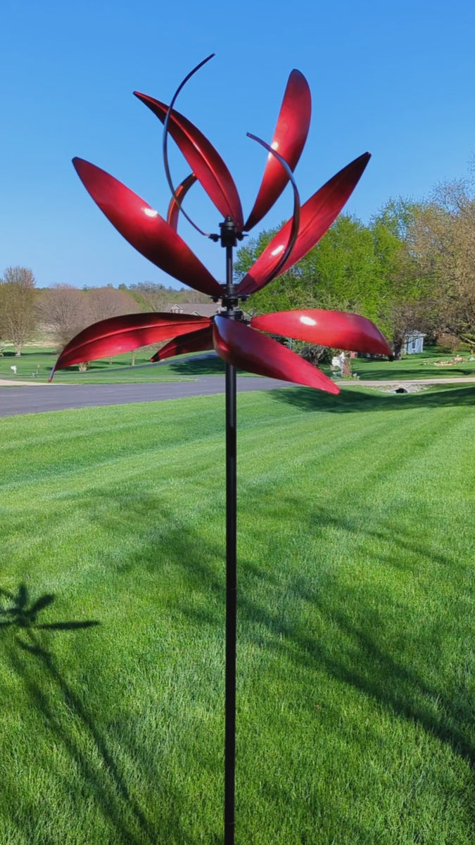 Mesa - Red Kinetic Art Wind Spinner – Robin's Nest